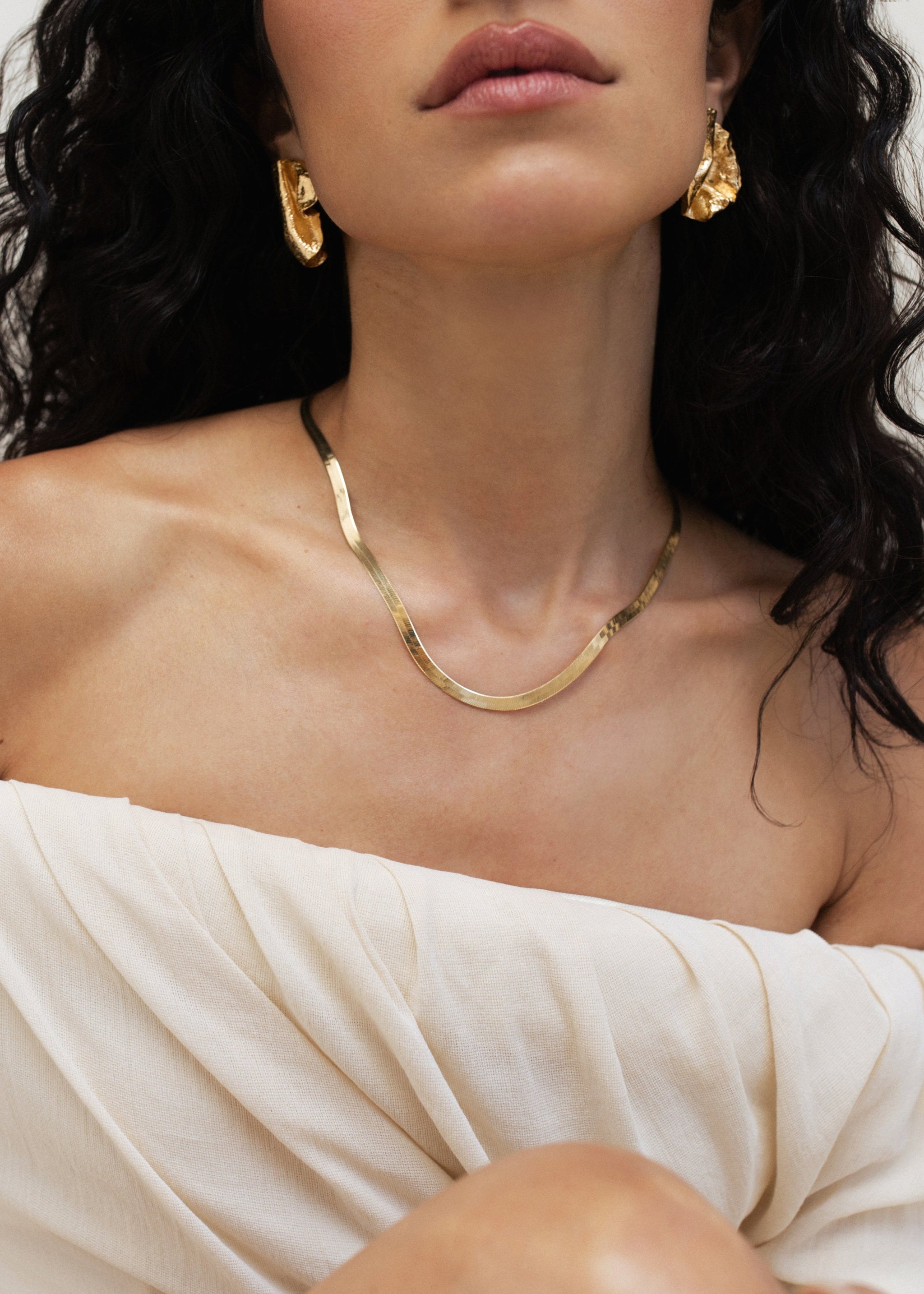 Sleeping Venus Necklace